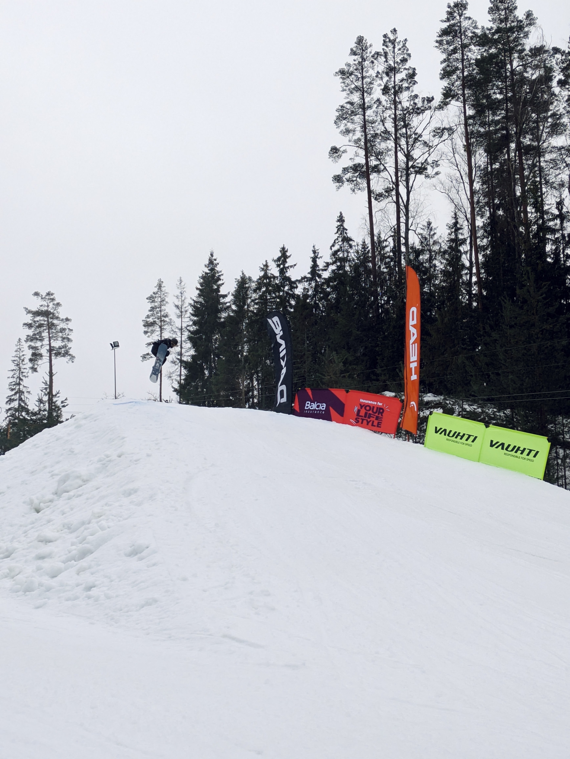 DARBA LAIKI - Mežezers